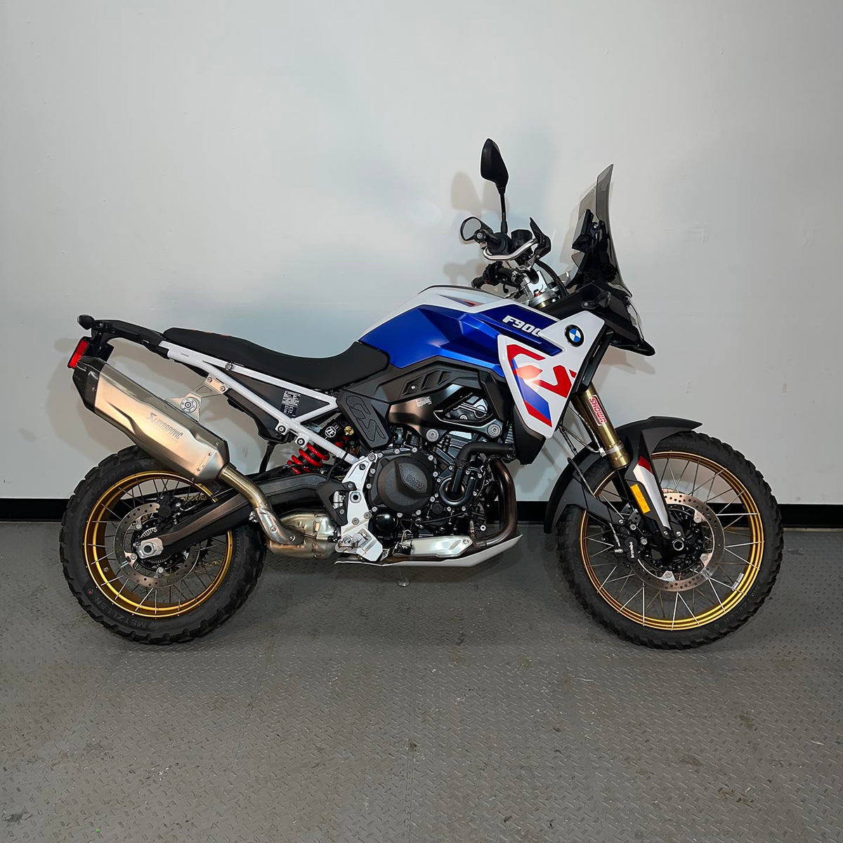 2024 BMW F900GS Trophy w Premium & Enduro Pro Pack, Nav, Akrapovic (1 ...