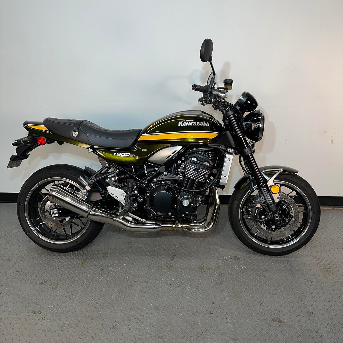 2021 Kawasaki Z900RS (1,550 Miles) – Redmond Used Motorcycles